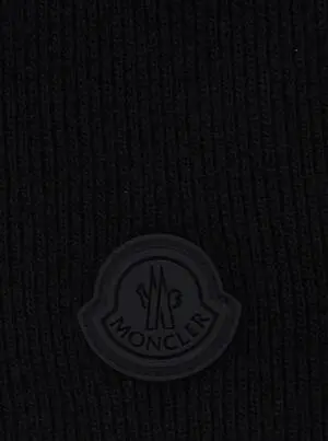Moncler Black Scarf With Logo Patch On The Front In Wool For
