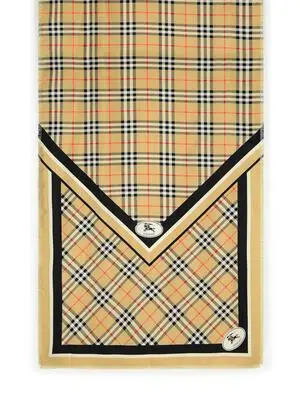 Burberry Beige Wool Scarf - Cream
