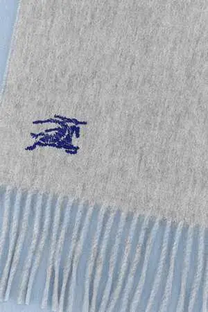 Burberry Light- Cashmere Reversible Scarf