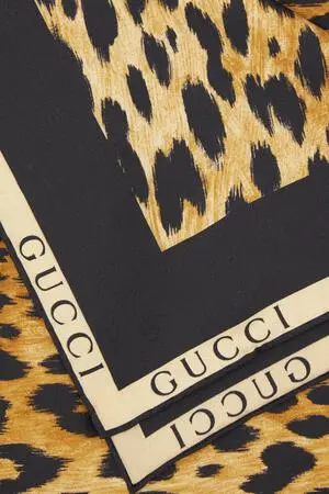 Gucci Accessories Scarves & Shawls - Multicolor