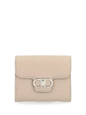 FERRAGAMO Compact Gancini Wallet - Cream