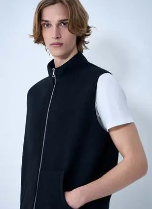 RIER High-neck Zip Vest
