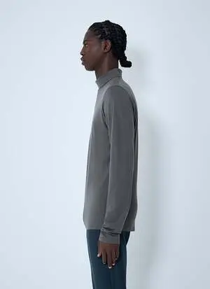 RIER Wool Turtleneck Sweater