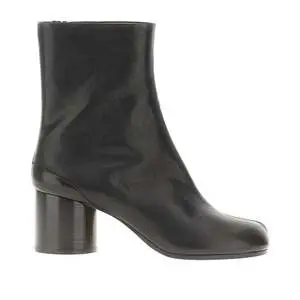 MAISON MARGIELA Tabi' Leather Ankle Boots