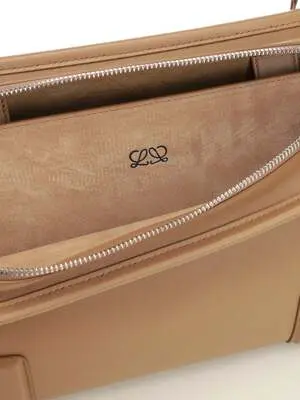 Loewe Medium Amazona 180 Bag - Cream