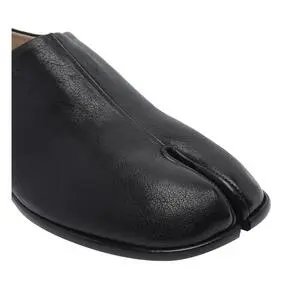 MAISON MARGIELA Tabi Loafers - Black