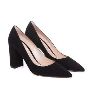 GIANVITO ROSSI Piper Pumps - Black