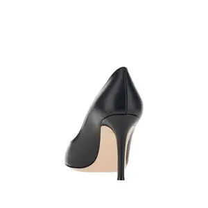 GIANVITO ROSSI Leather Pumps - Black