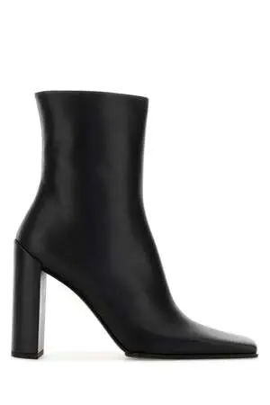 Alaïa Leather Ankle Boots - Black