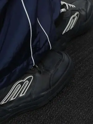 Balenciaga Hamptons Worn-out Low-top Leather Sneakers