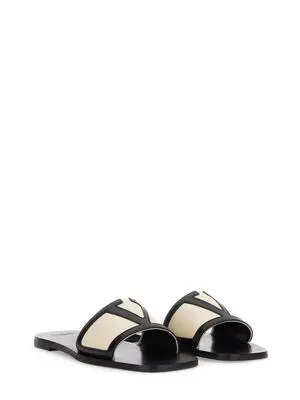 Valentino Garavani Viva Superstar Slide Sandal In Nappa Leather - Cream
