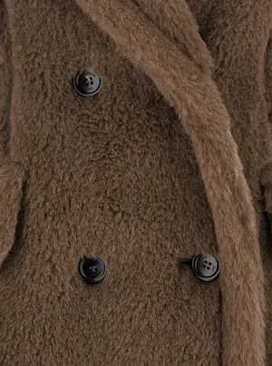 Max Mara Sleeveless Coat With Wide Classic Lapels In Fur