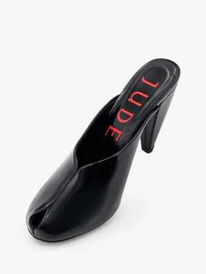 JUDE Patent Leather Paw Mule Sandals