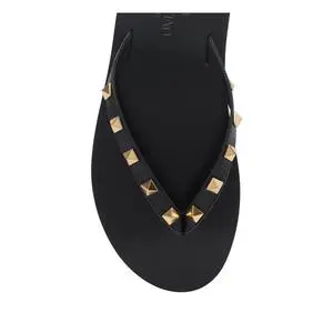 Valentino Garavani Rockstud Flip Flops
