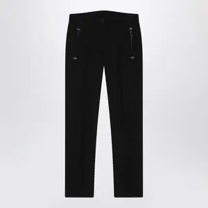 Moncler Slim Trousers In Gore-tex - Black