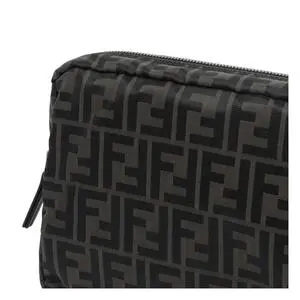 Fendi Medium Ff Logo Beauty Case - Brown