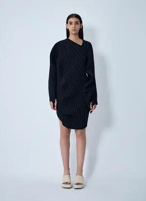Issey Miyake Curved Hem Tops