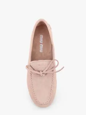 Miu Miu Suede Loafer With Frontal Logo - Multicolor