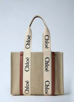 Chloé Medium Woody Tote Bag