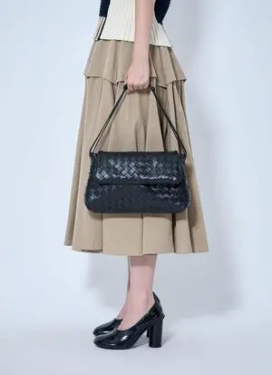 Bottega Veneta Giorno Handbag - Black