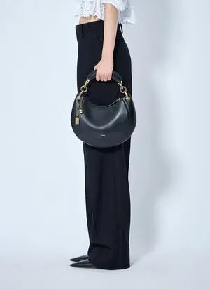 Chloé Banana Nappa Zipped Shoulder Bag - Black