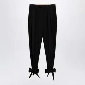 Chloé Pleated Fluid Crêpe De Chine Trousers - Black