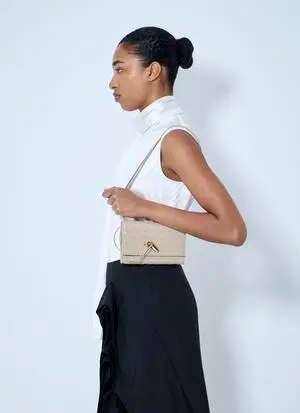 Bottega Veneta Andiamo Pouch On Strap - Cream