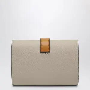 Loewe Small Vertical Wallet In Light Oat / Honey Grained Leather - Cream