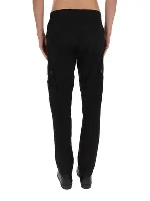 Stone Island Cargo Pants With Logo Patch - Black