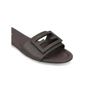 Fendi Leather Baguette Buckle Slides - Brown