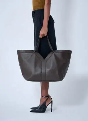 Saint Laurent Large Y-shaped Leather Tote Bag - Brown