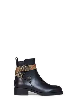 Burberry Black Leather Huntley Ankle Boots - Multicolor