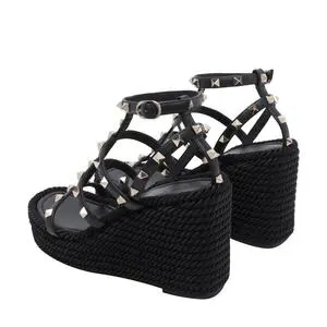 Valentino Garavani Rockstud Wedge Sandals - Black