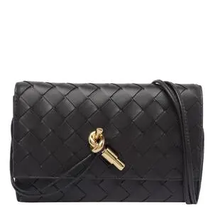 Bottega Veneta Andiamo Pouch On Strap - Brown