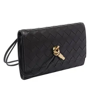 Bottega Veneta Andiamo Pouch - Brown