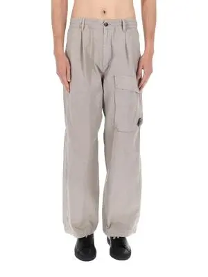 C.P. COMPANY Cargo Trousers With Logo Patch - Cream