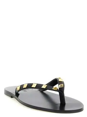 Valentino Garavani Thong Rockstud' Sandals