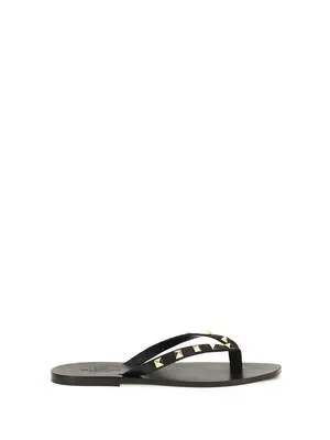Valentino Garavani Rockstud Thong Sandals - Black