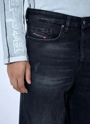 DIESEL® 2001 D-macro Jeans