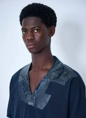 MAISON MARGIELA V-neck Panel T-shirt
