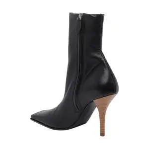 Alaïa Leather Soft Squared Pump Boots