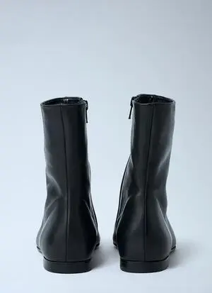 TOTEME Zipped Leather Boots - Black