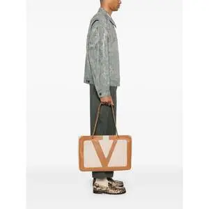 Valentino Garavani Shoulder Bags