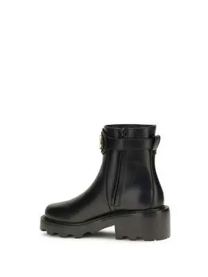 Valentino Garavani Vlogo Signature Ankle Boots - Black