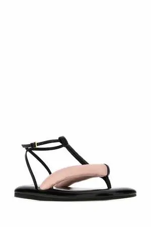 Givenchy Two-tone Leather Boudoir Thong Sandals - Multicolor