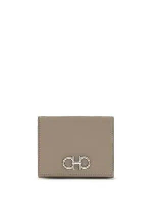 FERRAGAMO Gancini Wallet - Cream