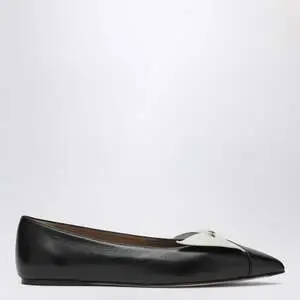 FERRAGAMO Leather Ballerina Flats - Black
