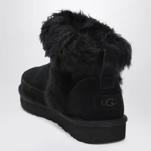UGG Classic Ultra Mini Chalet Boots