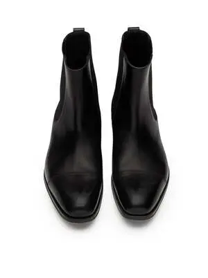 TOM FORD Burnished Leather Edgar Chelsea Boot