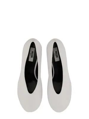 Moschino Decollete Duck Pumps - White